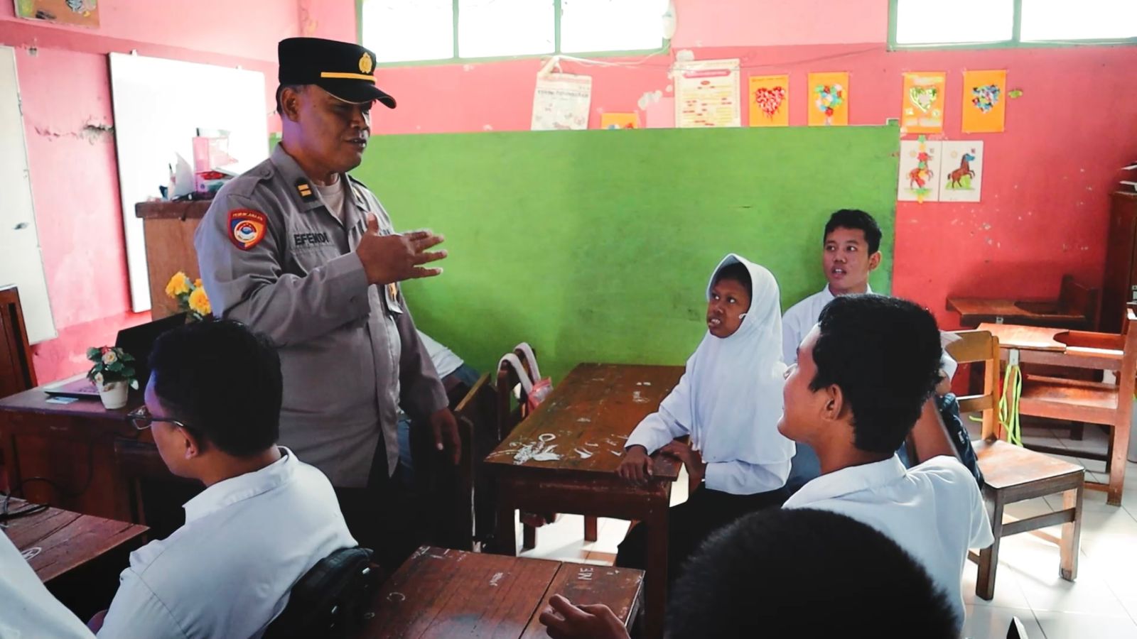 22 Tahun Iptu Efendi Yulianto Perwira Polri Merangkap Mengabdikan ...