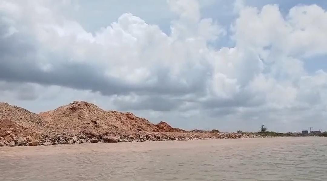 Reklamasi di Hulu Sungai Bengkong Diduga Ilegal: Ekosistem Hancur ...